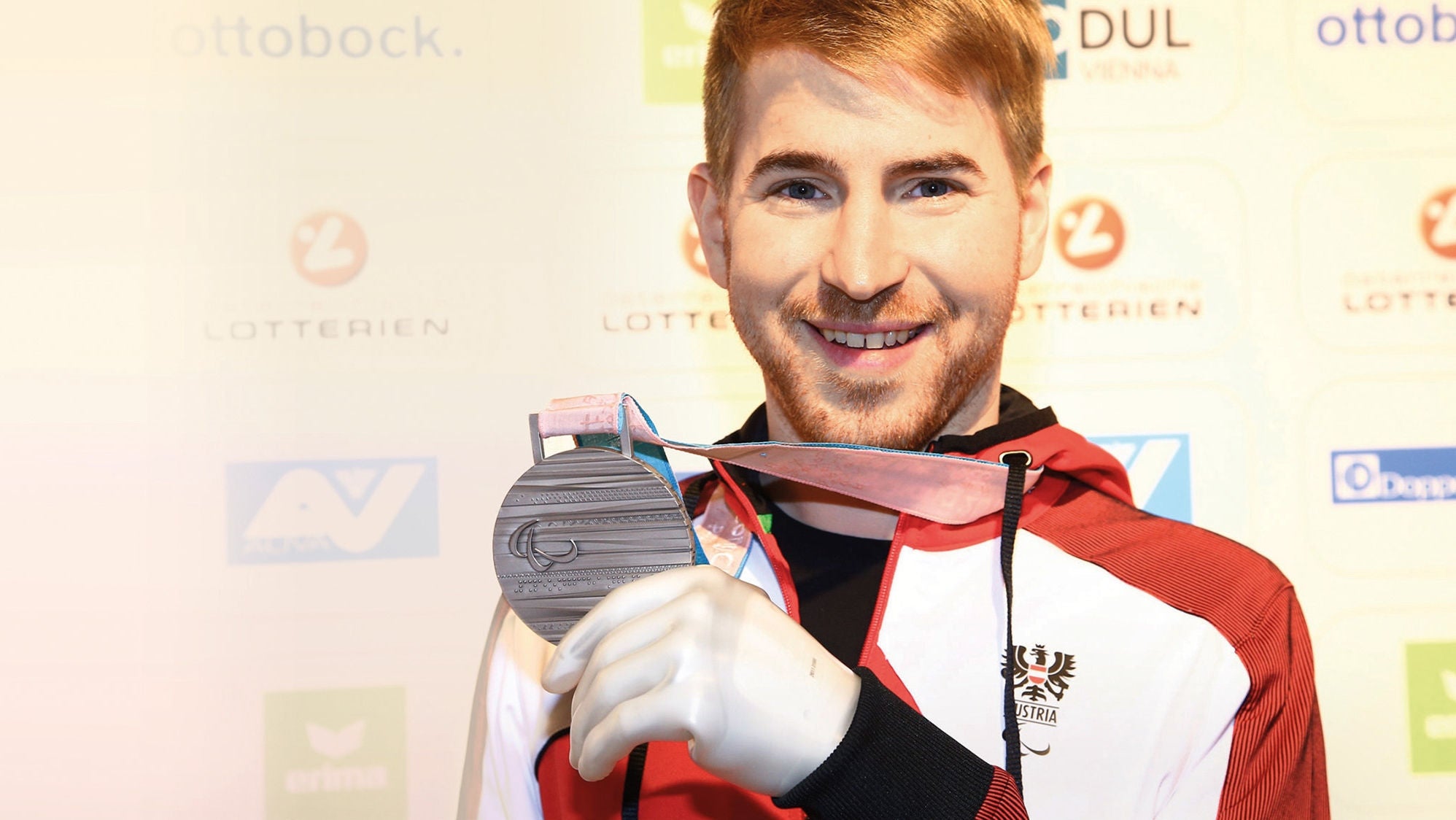 Berufliche und sportliche Karriere mit der Michelangelo-Hand | Sichere ...